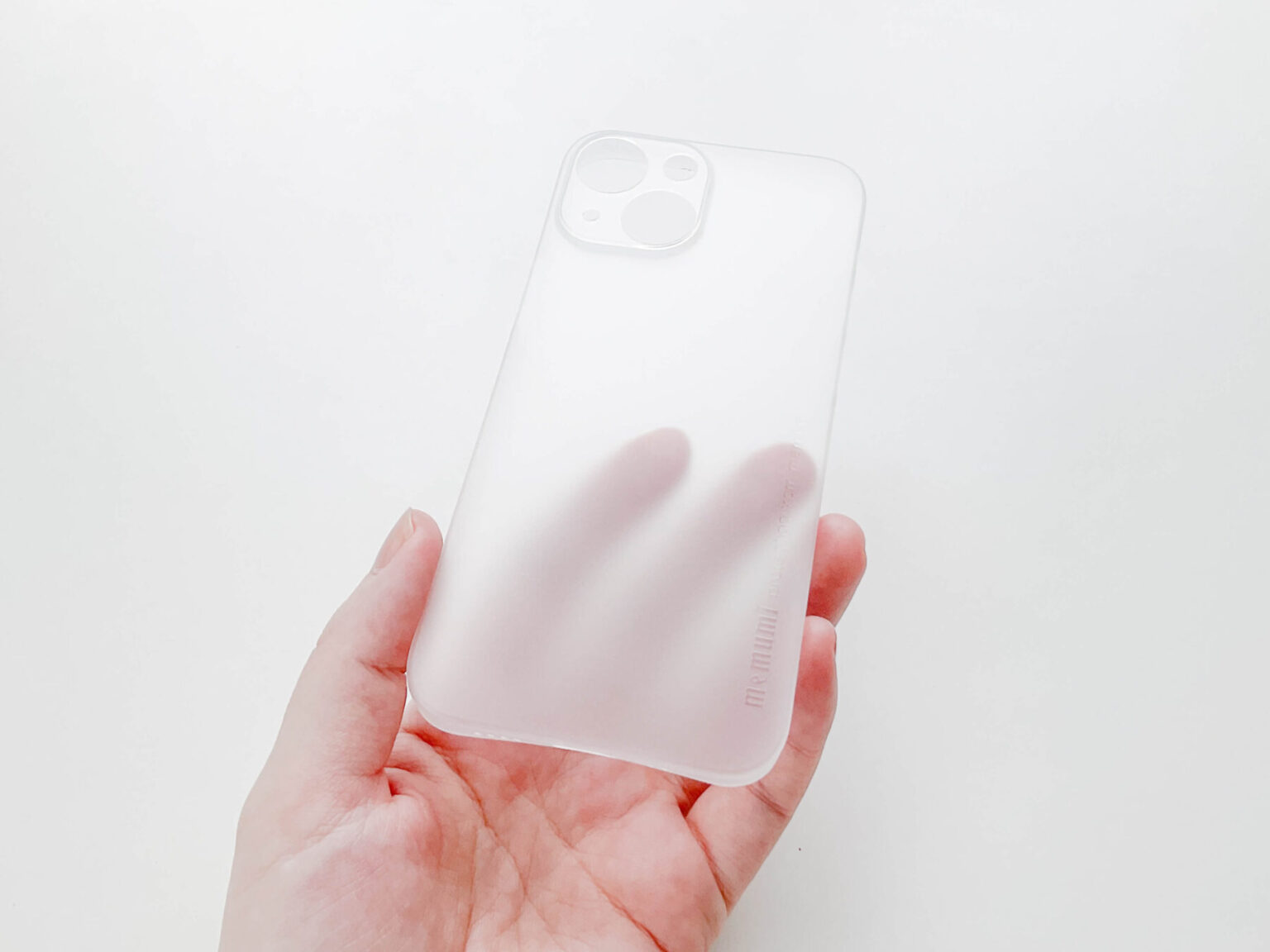 極薄iPhoneケース比較。3か月使った「memumi」のケースレビューとTHE FROST AIRとの違い｜Fuyuna Blog